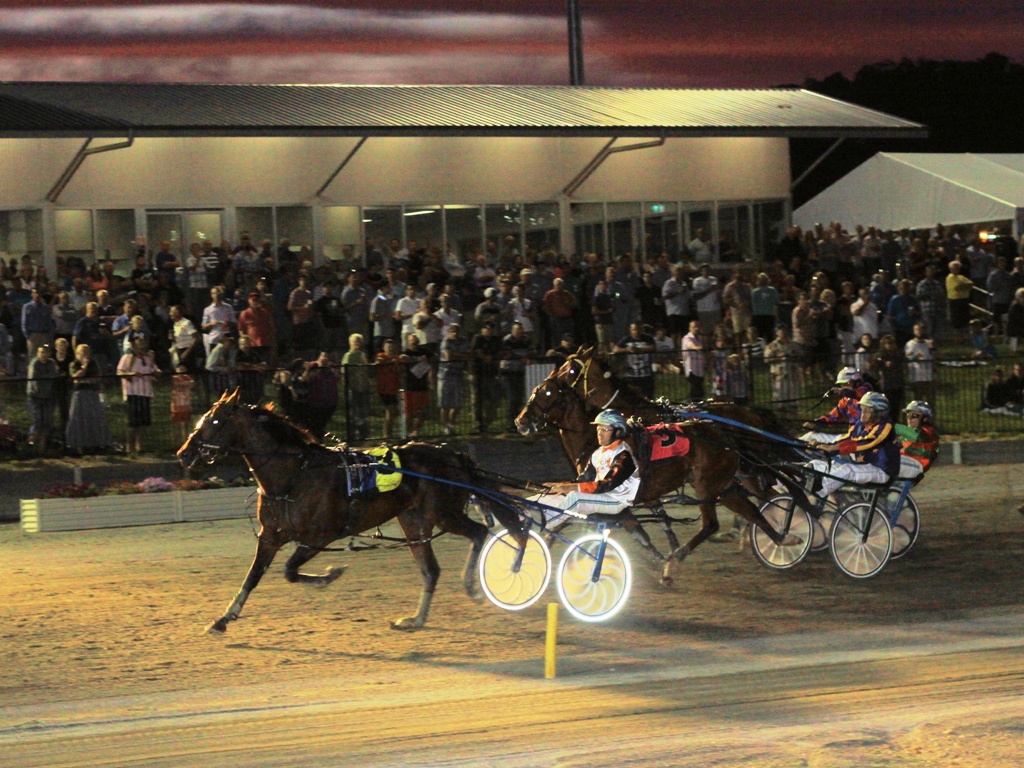 Qualifying extended for Gold Crown Carnival